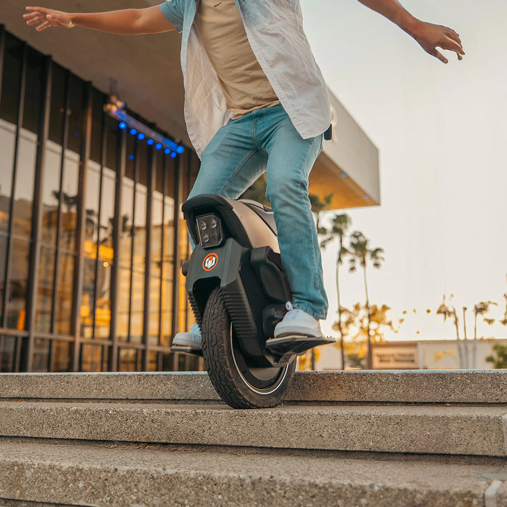 Inmotion V12S Electric Unicycle – Alien Rides